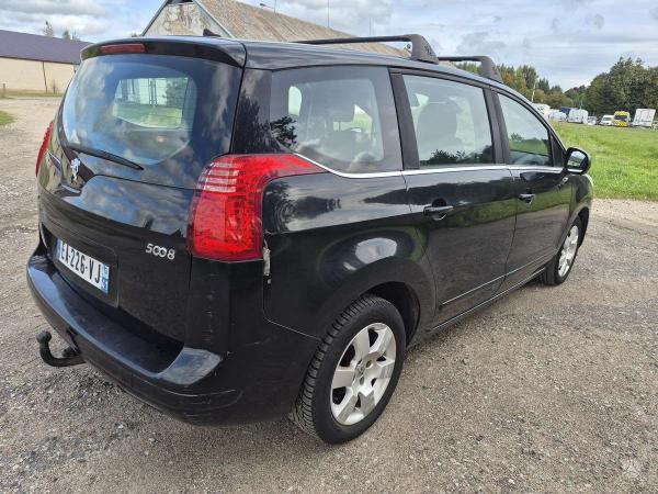 Peugeot 5008 2011 Tauragė vietnē Melns Peugeot 5008 2011 Tauragė, ar dzinēja tilpumu 1.56 L un nobraukumu 244 tūkst. km par 2000 €, foto 6 vietnē AUTOMOTO.COM.LV