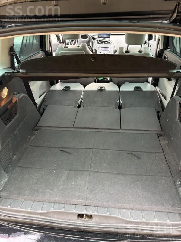 Melns Peugeot 5008 2011 Jelgava, ar dzinēja tilpumu 1.60 L un nobraukumu 244 tūkst. km par 4500 €, foto 4 vietnē AUTOMOTO.COM.LV