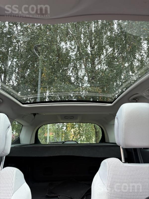 Melns Peugeot 5008 2011 Jelgava, ar dzinēja tilpumu 1.60 L un nobraukumu 244 tūkst. km par 4500 €, foto 9 vietnē AUTOMOTO.COM.LV