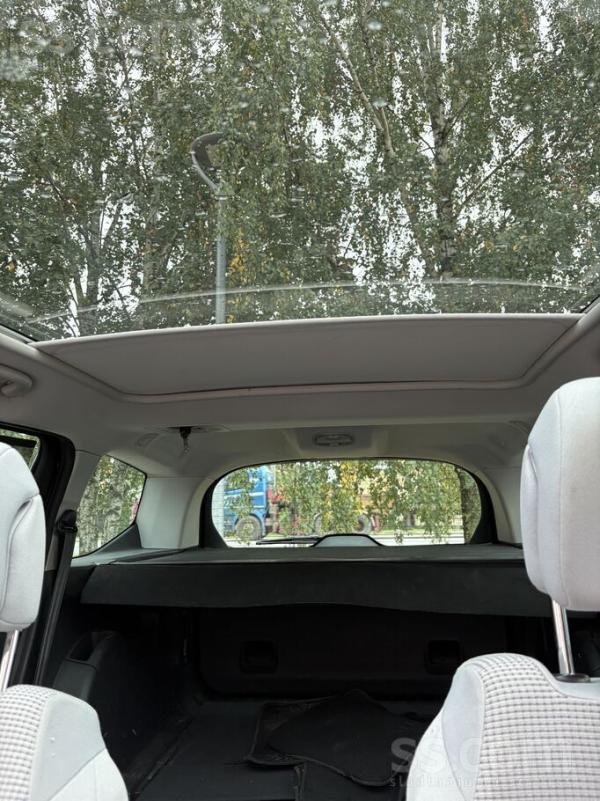 Melns Peugeot 5008 2011 Jelgava, ar dzinēja tilpumu 1.60 L un nobraukumu 244 tūkst. km par 4500 €, foto 10 vietnē AUTOMOTO.COM.LV