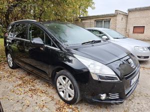 Melns Peugeot 5008 2011 Rīga, ar dzinēja tilpumu 2.00 L un nobraukumu 292 tūkst. km par 3900 €, foto  vietnē AUTOMOTO.COM.LV