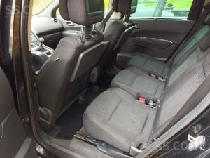 Melns Peugeot 5008 2011 Rīga, ar dzinēja tilpumu 2.00 L un nobraukumu 292 tūkst. km par 3900 €, foto 9 vietnē AUTOMOTO.COM.LV