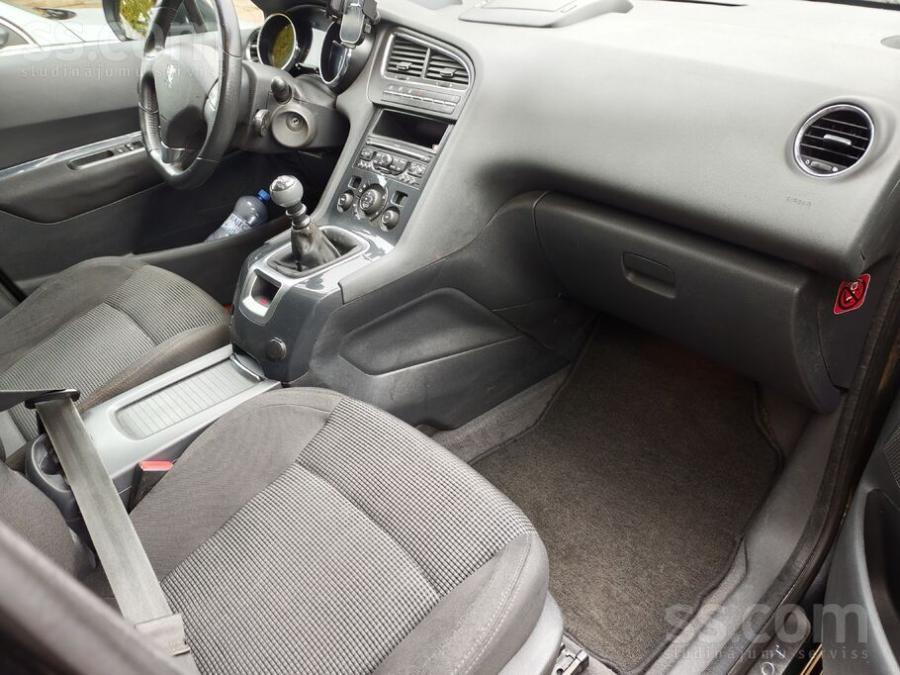 Melns Peugeot 5008 2011 Rīga, ar dzinēja tilpumu 2.00 L un nobraukumu 292 tūkst. km par 3900 €, foto 10 vietnē AUTOMOTO.COM.LV