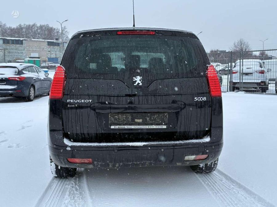 Black Peugeot 5008 2012 in Marijampole, with an engine capacity of 1.60 L and mileage of 245 thousand km for 3849 €, photo 5 on AUTOMOTO.COM.LV