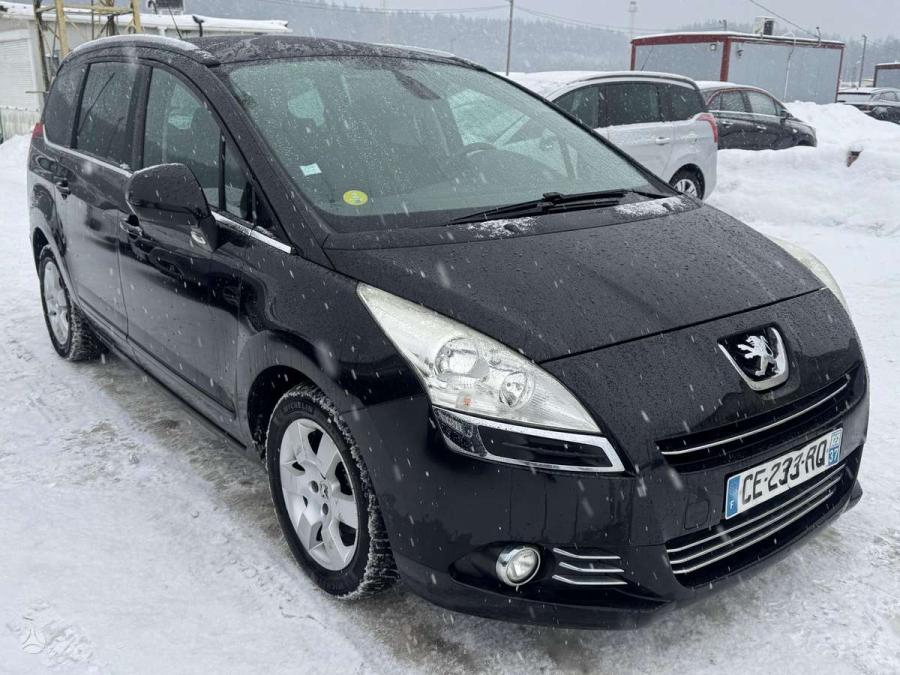 Black Peugeot 5008 2012 in Vilnius, with an engine capacity of 1.56 L and mileage of 270 thousand km for 4200 €, photo 3 on AUTOMOTO.COM.LV