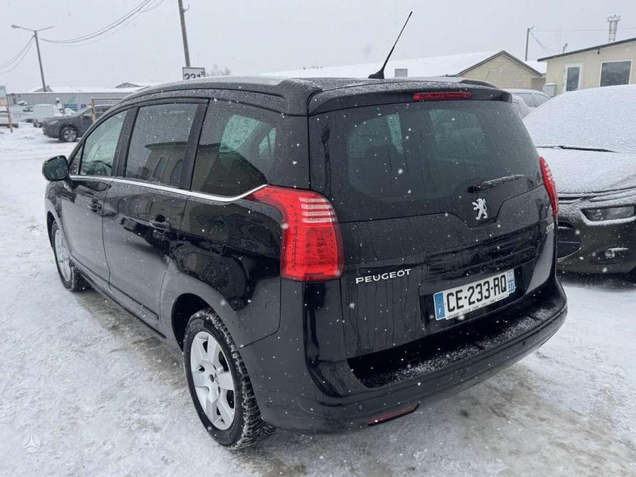 Black Peugeot 5008 2012 in Vilnius, with an engine capacity of 1.56 L and mileage of 270 thousand km for 4200 €, photo 5 on AUTOMOTO.COM.LV