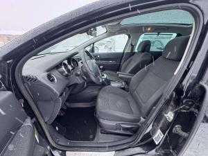 Black Peugeot 5008 2012 in Vilnius, with an engine capacity of 1.56 L and mileage of 270 thousand km for 4200 €, photo 6 on AUTOMOTO.COM.LV