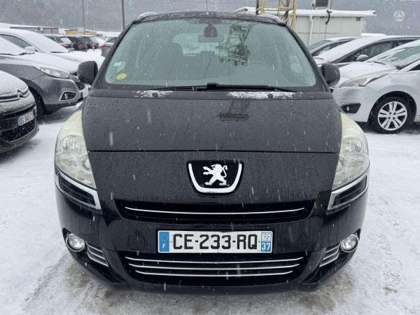 Black Peugeot 5008 2012 in Vilnius, with an engine capacity of 1.56 L and mileage of 270 thousand km for 4200 €, photo 2 on AUTOMOTO.COM.LV