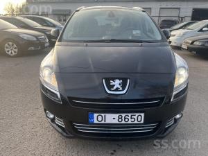 Black Peugeot 5008 2012 in Riga, with an engine capacity of 2.00 L and mileage of 0 thousand km for 4990 €, photo 4 on AUTOMOTO.COM.LV