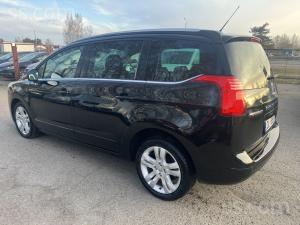 Black Peugeot 5008 2012 in Riga, with an engine capacity of 2.00 L and mileage of 0 thousand km for 4990 €, photo 9 on AUTOMOTO.COM.LV
