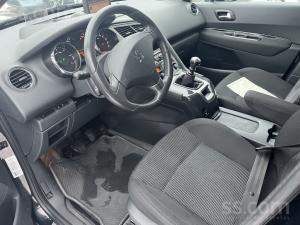 Black Peugeot 5008 2012 in Riga, with an engine capacity of 2.00 L and mileage of 0 thousand km for 4990 €, photo 11 on AUTOMOTO.COM.LV