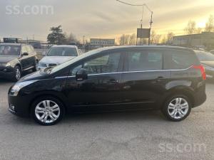 Black Peugeot 5008 2012 in Riga, with an engine capacity of 2.00 L and mileage of 0 thousand km for 4990 €, photo 14 on AUTOMOTO.COM.LV