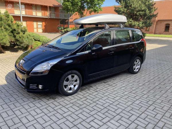 Black Peugeot 5008 2012 in Marijampole, with an engine capacity of 2.00 L and mileage of 270 thousand km for 3000 €, photo 2 on AUTOMOTO.COM.LV