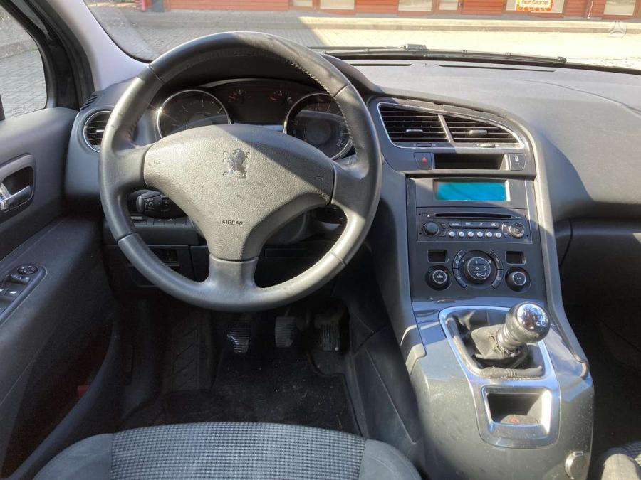 Black Peugeot 5008 2012 in Marijampole, with an engine capacity of 2.00 L and mileage of 270 thousand km for 3000 €, photo 8 on AUTOMOTO.COM.LV