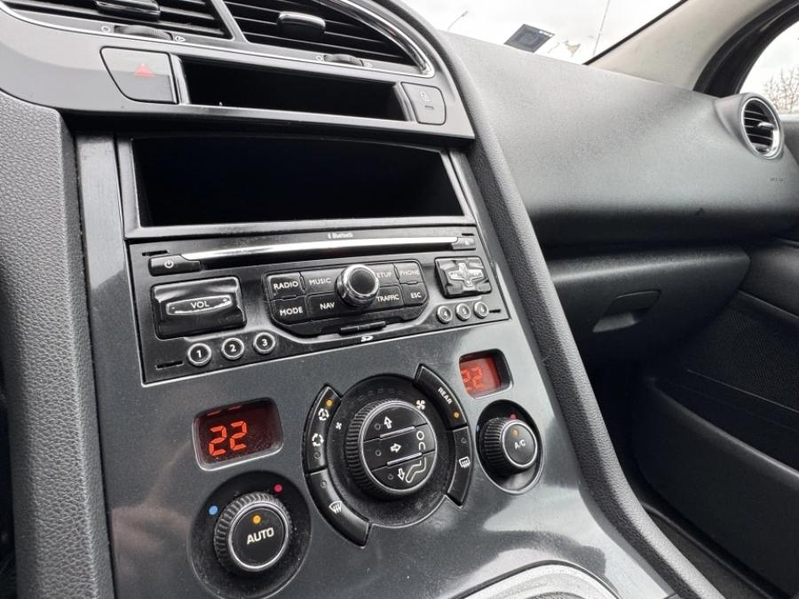 Melns Peugeot 5008 2012 Rīga, ar dzinēja tilpumu 1.60 L un nobraukumu 226 tūkst. km par 3950 €, foto 7 vietnē AUTOMOTO.COM.LV