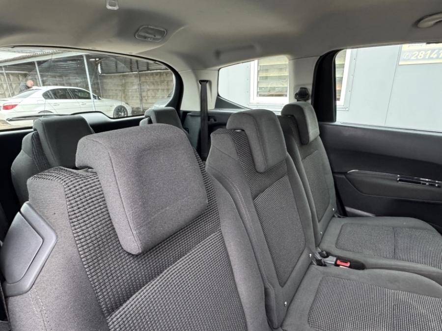 Melns Peugeot 5008 2012 Rīga, ar dzinēja tilpumu 1.60 L un nobraukumu 226 tūkst. km par 3950 €, foto 8 vietnē AUTOMOTO.COM.LV