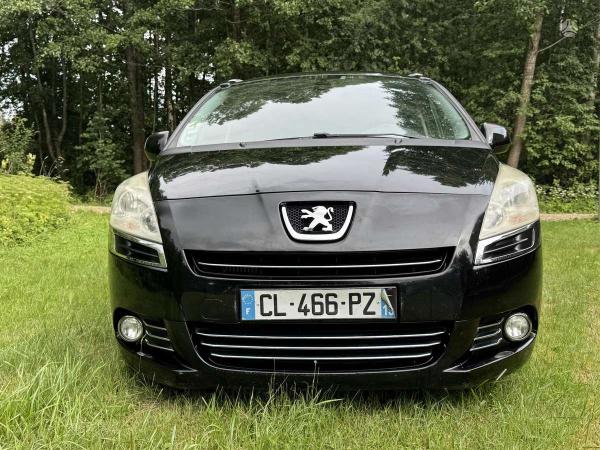 Black Peugeot 5008 2012 in Vilnius, with an engine capacity of 1.60 L and mileage of 246 thousand km for 4000 €, photo 2 on AUTOMOTO.COM.LV