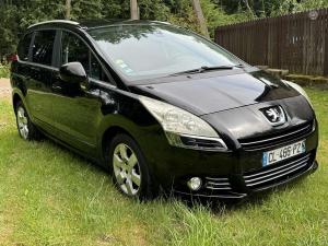 Melns Peugeot 5008 2012 Viļņa, ar dzinēja tilpumu 1.60 L un nobraukumu 246 tūkst. km par 4000 €, foto 4 vietnē AUTOMOTO.COM.LV