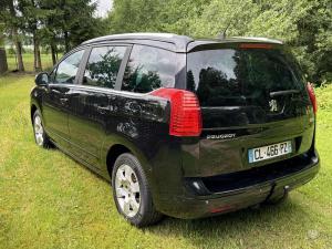 Melns Peugeot 5008 2012 Viļņa, ar dzinēja tilpumu 1.60 L un nobraukumu 246 tūkst. km par 4000 €, foto 6 vietnē AUTOMOTO.COM.LV