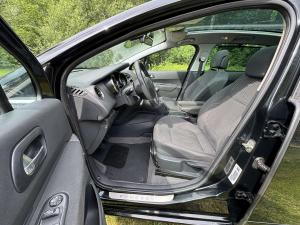 Melns Peugeot 5008 2012 Viļņa, ar dzinēja tilpumu 1.60 L un nobraukumu 246 tūkst. km par 4000 €, foto 7 vietnē AUTOMOTO.COM.LV