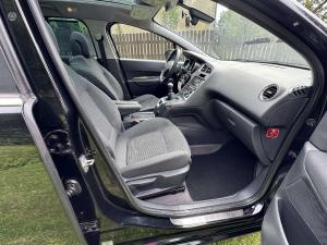 Melns Peugeot 5008 2012 Viļņa, ar dzinēja tilpumu 1.60 L un nobraukumu 246 tūkst. km par 4000 €, foto 13 vietnē AUTOMOTO.COM.LV