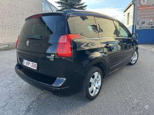 Melns Peugeot 5008 2012 Tauragė, ar dzinēja tilpumu 1.60 L un nobraukumu 220 tūkst. km par 4150 €, foto 4 vietnē AUTOMOTO.COM.LV