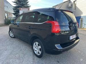 Melns Peugeot 5008 2012 Tauragė, ar dzinēja tilpumu 1.60 L un nobraukumu 220 tūkst. km par 4150 €, foto 5 vietnē AUTOMOTO.COM.LV