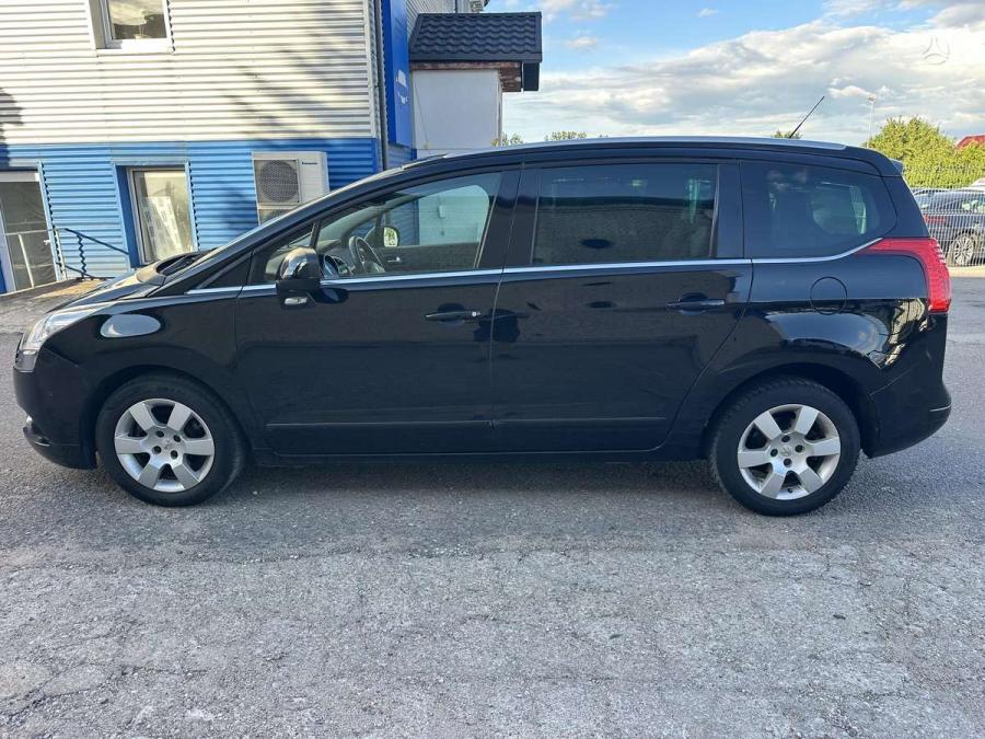 Melns Peugeot 5008 2012 Tauragė, ar dzinēja tilpumu 1.60 L un nobraukumu 220 tūkst. km par 4150 €, foto 8 vietnē AUTOMOTO.COM.LV