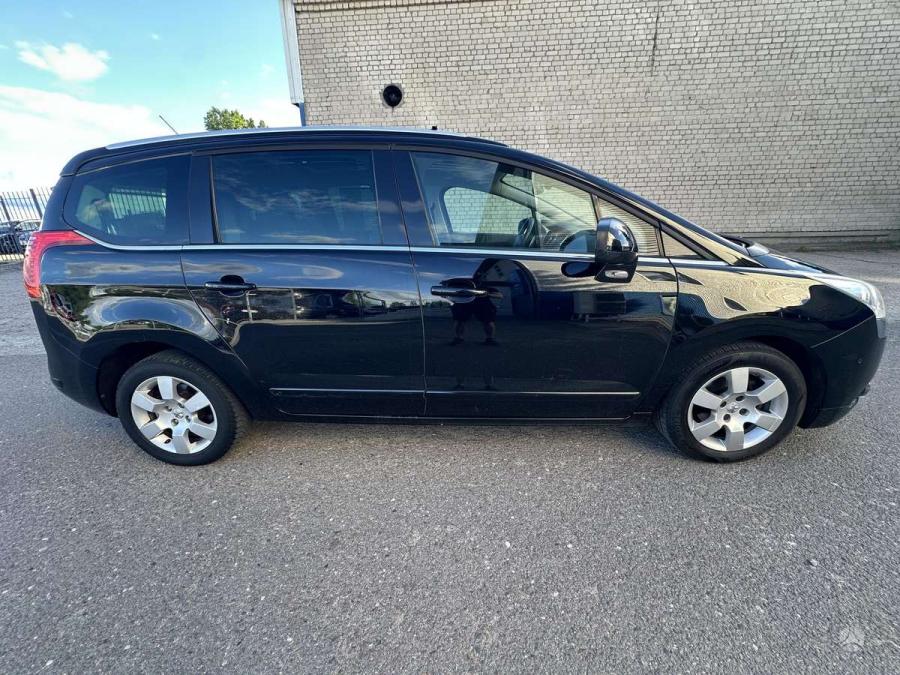 Melns Peugeot 5008 2012 Tauragė, ar dzinēja tilpumu 1.60 L un nobraukumu 220 tūkst. km par 4150 €, foto 12 vietnē AUTOMOTO.COM.LV