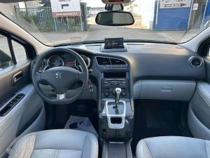 Melns Peugeot 5008 2012 Tauragė, ar dzinēja tilpumu 1.60 L un nobraukumu 220 tūkst. km par 4150 €, foto 16 vietnē AUTOMOTO.COM.LV