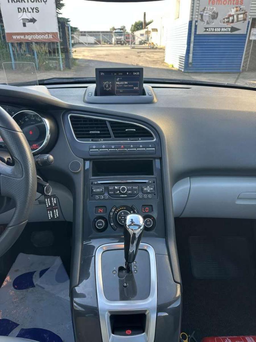 Melns Peugeot 5008 2012 Tauragė, ar dzinēja tilpumu 1.60 L un nobraukumu 220 tūkst. km par 4150 €, foto 18 vietnē AUTOMOTO.COM.LV