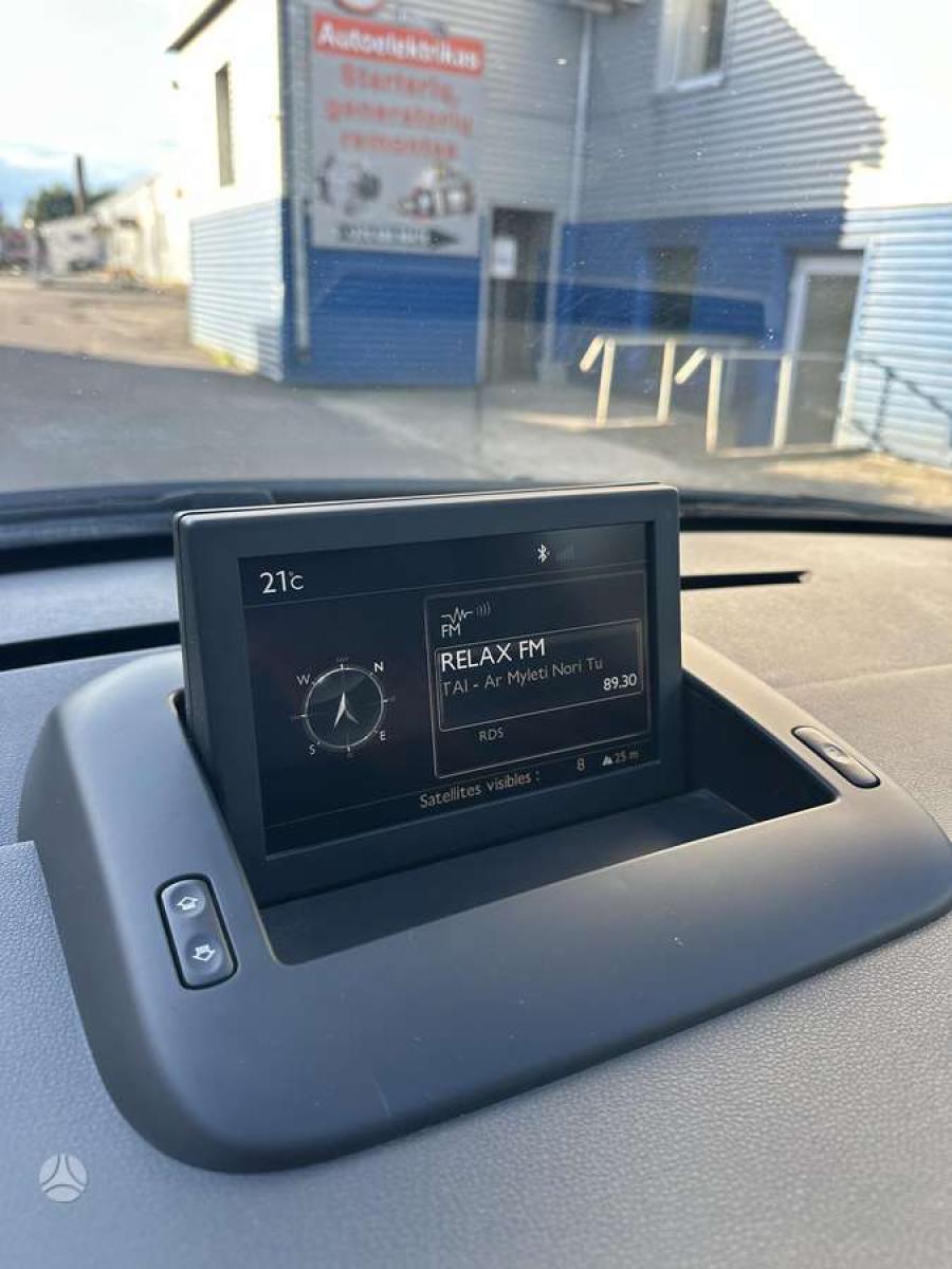 Melns Peugeot 5008 2012 Tauragė, ar dzinēja tilpumu 1.60 L un nobraukumu 220 tūkst. km par 4150 €, foto 24 vietnē AUTOMOTO.COM.LV
