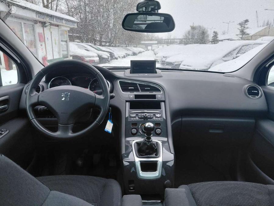 Melns Peugeot 5008 2013 Klaipėda, ar dzinēja tilpumu 1.60 L un nobraukumu 181 tūkst. km par 3699 €, foto 13 vietnē AUTOMOTO.COM.LV