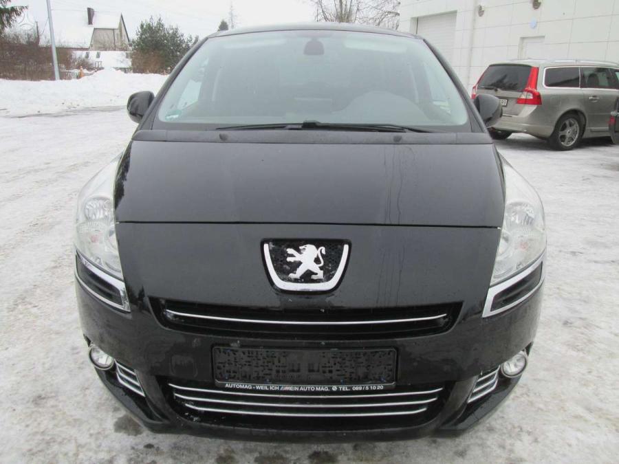 Black Peugeot 5008 2013 in Kelme, with an engine capacity of 2.00 L and mileage of 237 thousand km for 4450 €, photo 3 on AUTOMOTO.COM.LV