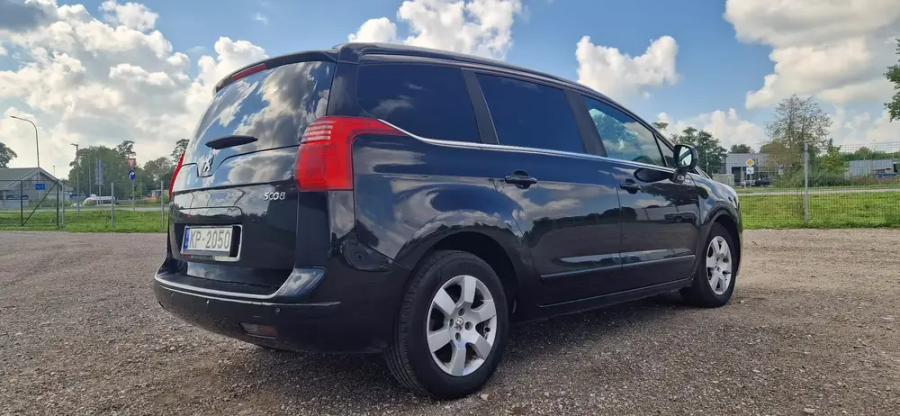Melns Peugeot 5008 2013 Daugavpils, ar dzinēja tilpumu 2.00 L un nobraukumu 228 tūkst. km par 4350 €, foto 6 vietnē AUTOMOTO.COM.LV