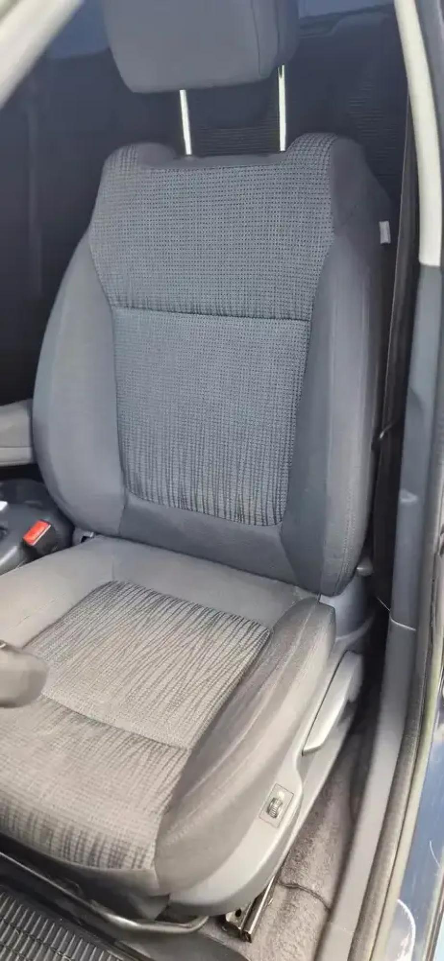 Melns Peugeot 5008 2013 Daugavpils, ar dzinēja tilpumu 2.00 L un nobraukumu 228 tūkst. km par 4350 €, foto 19 vietnē AUTOMOTO.COM.LV