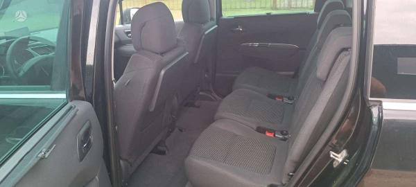 Melns Peugeot 5008 2013 Marijampole, ar dzinēja tilpumu 1.56 L un nobraukumu 263 tūkst. km par 3850 €, foto 4 vietnē AUTOMOTO.COM.LV