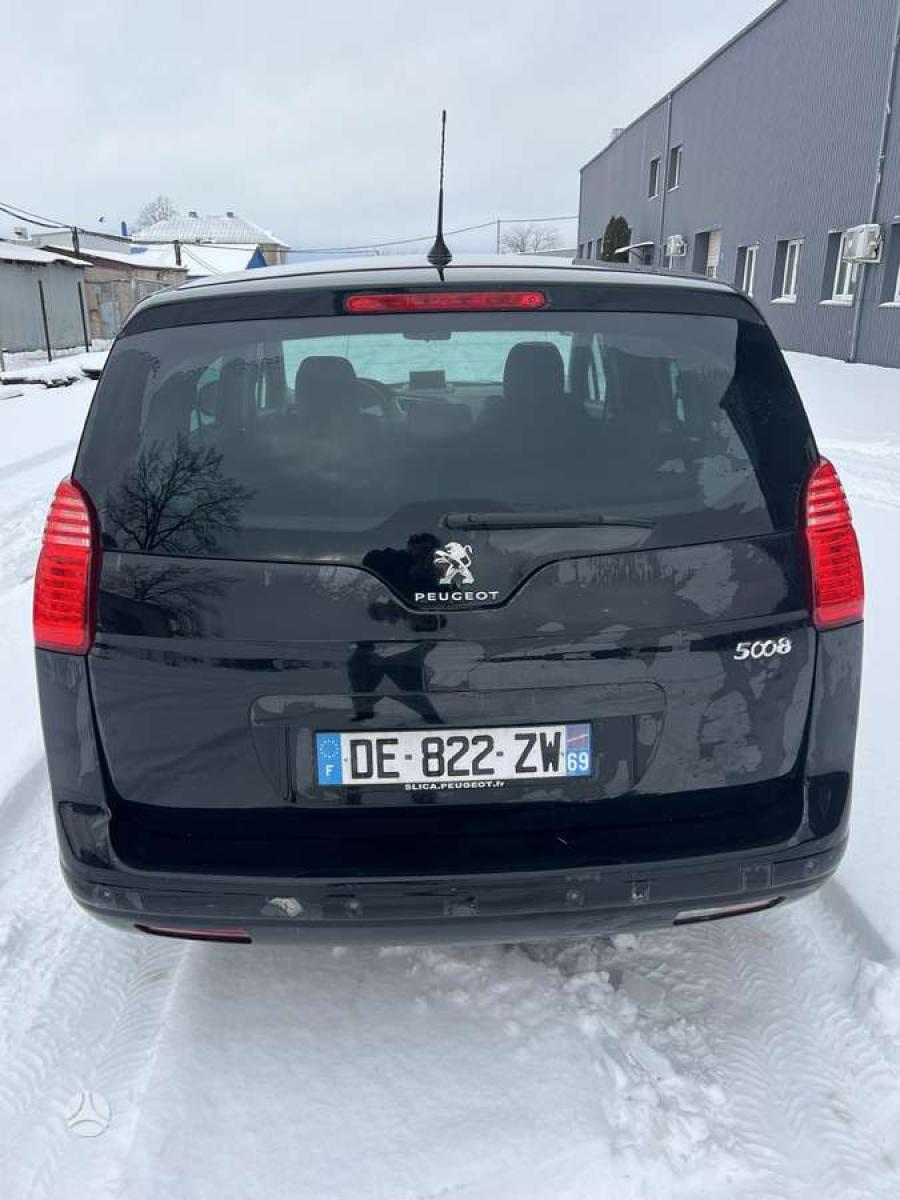 Melns Peugeot 5008 2014 Tauragė, ar dzinēja tilpumu 1.56 L un nobraukumu 242 tūkst. km par 4600 €, foto 4 vietnē AUTOMOTO.COM.LV