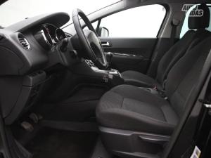 Black Peugeot 5008 2014 in Vilnius, with an engine capacity of 1.60 L and mileage of 173 thousand km for 5799 €, photo 5 on AUTOMOTO.COM.LV