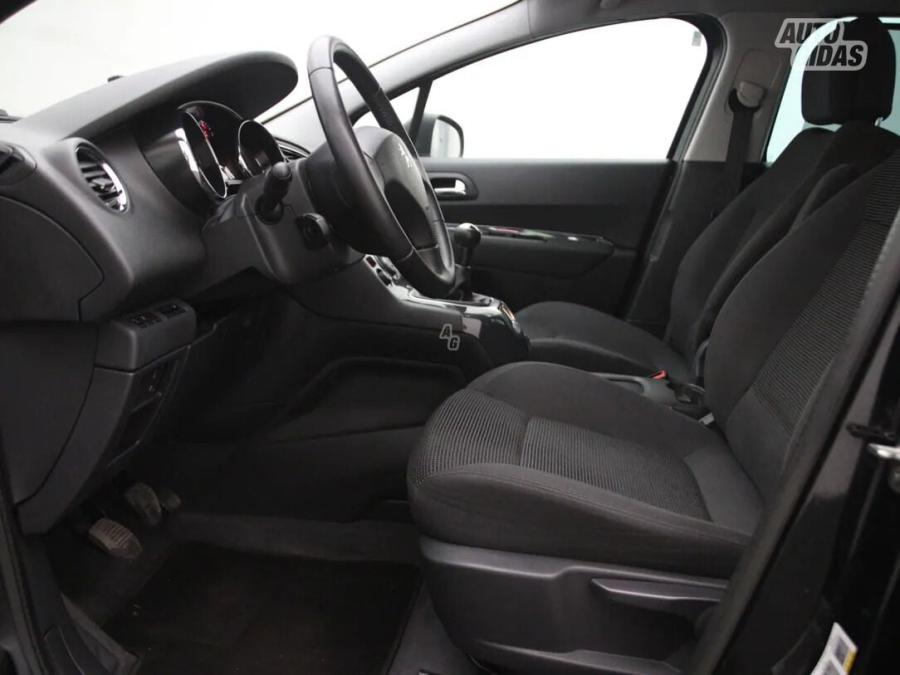 Black Peugeot 5008 2014 in Vilnius, with an engine capacity of 1.60 L and mileage of 173 thousand km for 5799 €, photo 5 on AUTOMOTO.COM.LV