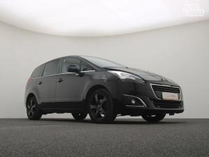 Black Peugeot 5008 2014 in Vilnius, with an engine capacity of 1.60 L and mileage of 173 thousand km for 5799 €, photo 12 on AUTOMOTO.COM.LV