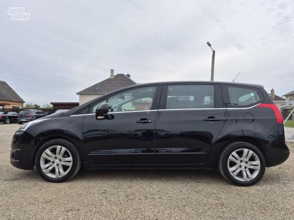Black Peugeot 5008 2014 in Vilnius, with an engine capacity of 1.60 L and mileage of 250 thousand km for 5350 €, photo 4 on AUTOMOTO.COM.LV