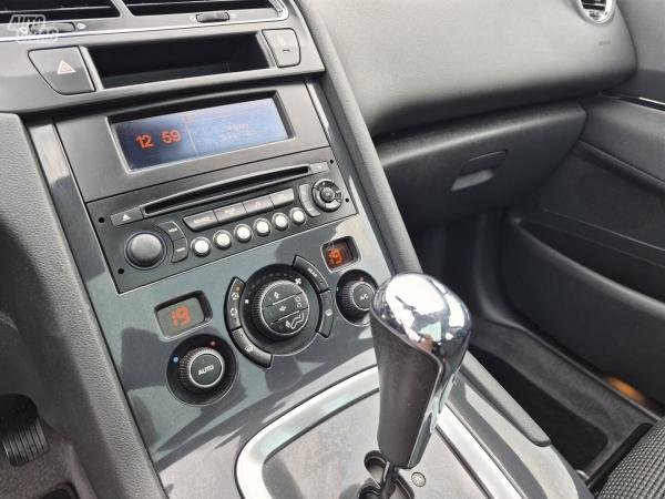 Black Peugeot 5008 2014 in Vilnius, with an engine capacity of 1.60 L and mileage of 250 thousand km for 5350 €, photo 9 on AUTOMOTO.COM.LV