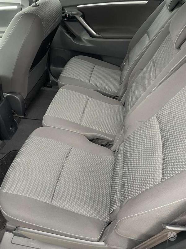 Melns Peugeot 5008 2014 Viļņa, ar dzinēja tilpumu 1.56 L un nobraukumu 206 tūkst. km par 5650 €, foto 9 vietnē AUTOMOTO.COM.LV