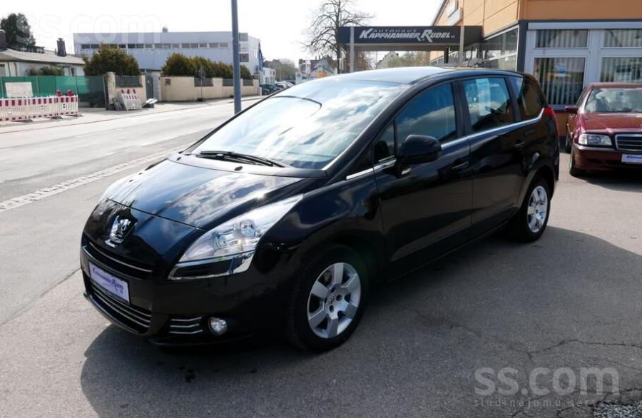 Black Peugeot 5008 2014 in Ogre, with an engine capacity of 1.60 L and mileage of 215 thousand km for 4995 €, photo 4 on AUTOMOTO.COM.LV