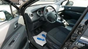 Black Peugeot 5008 2014 in Ogre, with an engine capacity of 1.60 L and mileage of 215 thousand km for 4995 €, photo 12 on AUTOMOTO.COM.LV