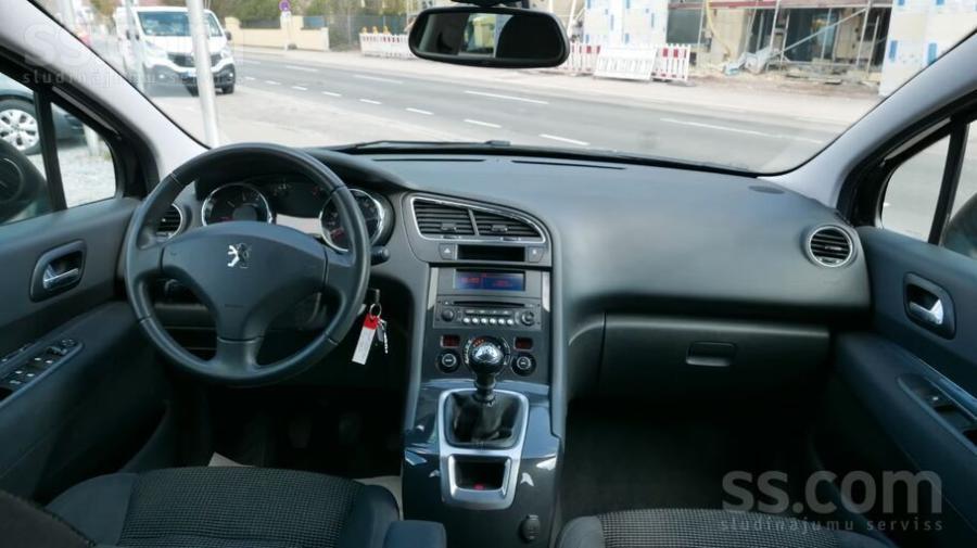 Black Peugeot 5008 2014 in Ogre, with an engine capacity of 1.60 L and mileage of 215 thousand km for 4995 €, photo 17 on AUTOMOTO.COM.LV
