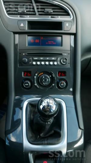 Black Peugeot 5008 2014 in Ogre, with an engine capacity of 1.60 L and mileage of 215 thousand km for 4995 €, photo 19 on AUTOMOTO.COM.LV