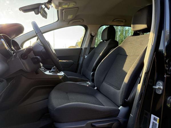 Black Peugeot 5008 2014 in Taurage, with an engine capacity of 1.56 L and mileage of 257 thousand km for 4400 €, photo 8 on AUTOMOTO.COM.LV