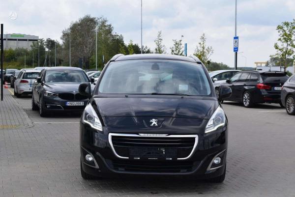 Black Peugeot 5008 2014 in Vilnius, with an engine capacity of 2.00 L and mileage of 247 thousand km for 5700 €, photo 3 on AUTOMOTO.COM.LV